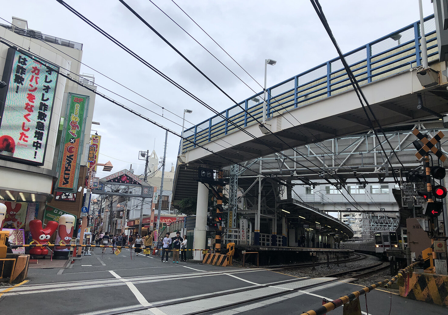 Visit the Locals of Itabashi's Oyama Happy Road | TIPS